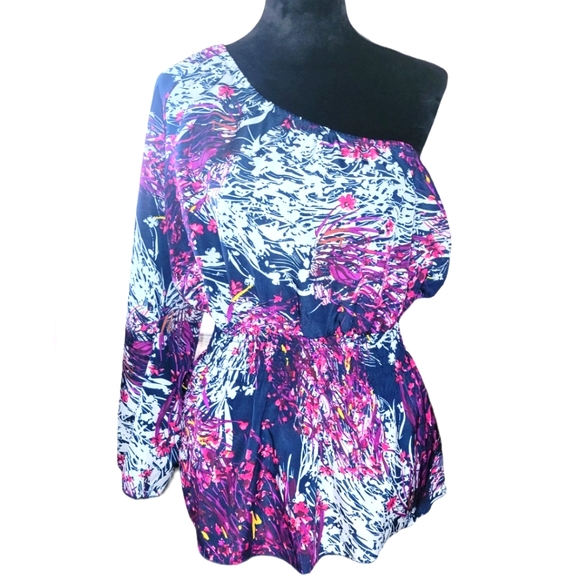 Tops | Show Off Your Shoulders In Style With Our Chic Long Sleeve ...